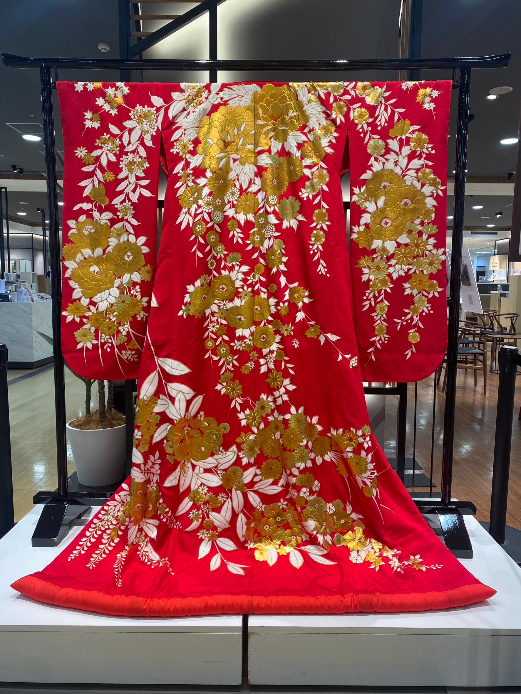 NOB MIYAKE 公式サイト ｜ NOB MIYAKE（ノブミヤケ） 公式サイト